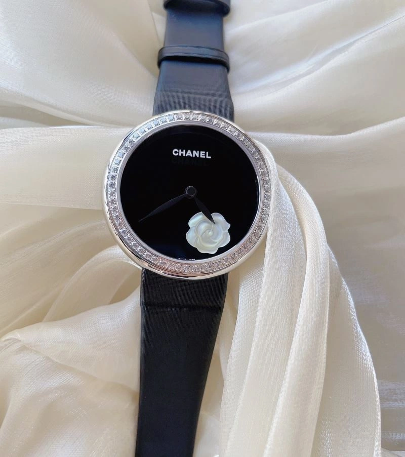 Official CHANEL Watches