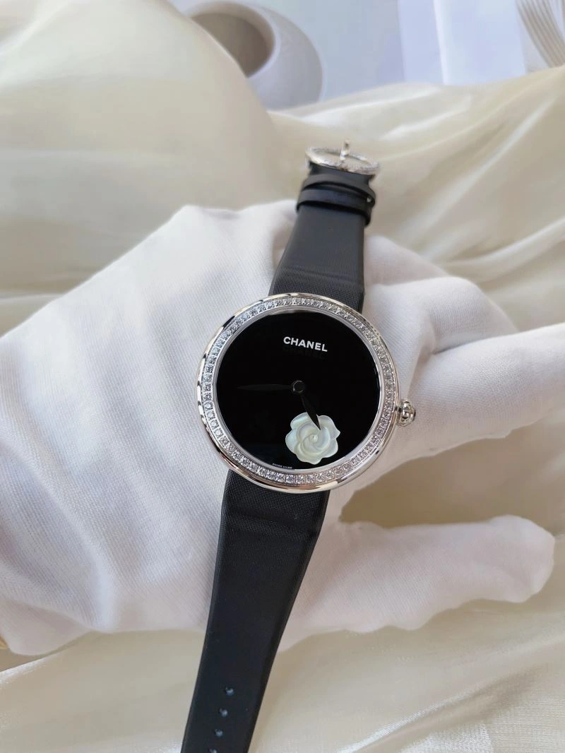 Official CHANEL Watches