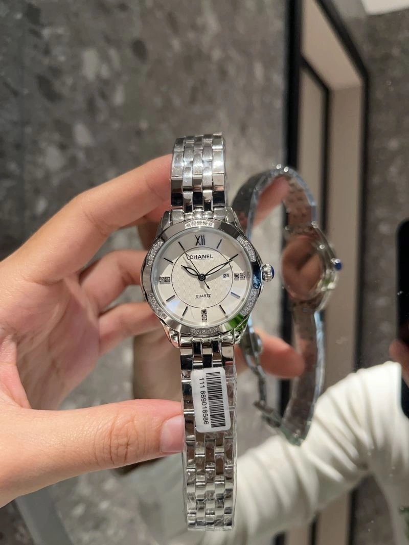 Accurate model CHANEL Watches