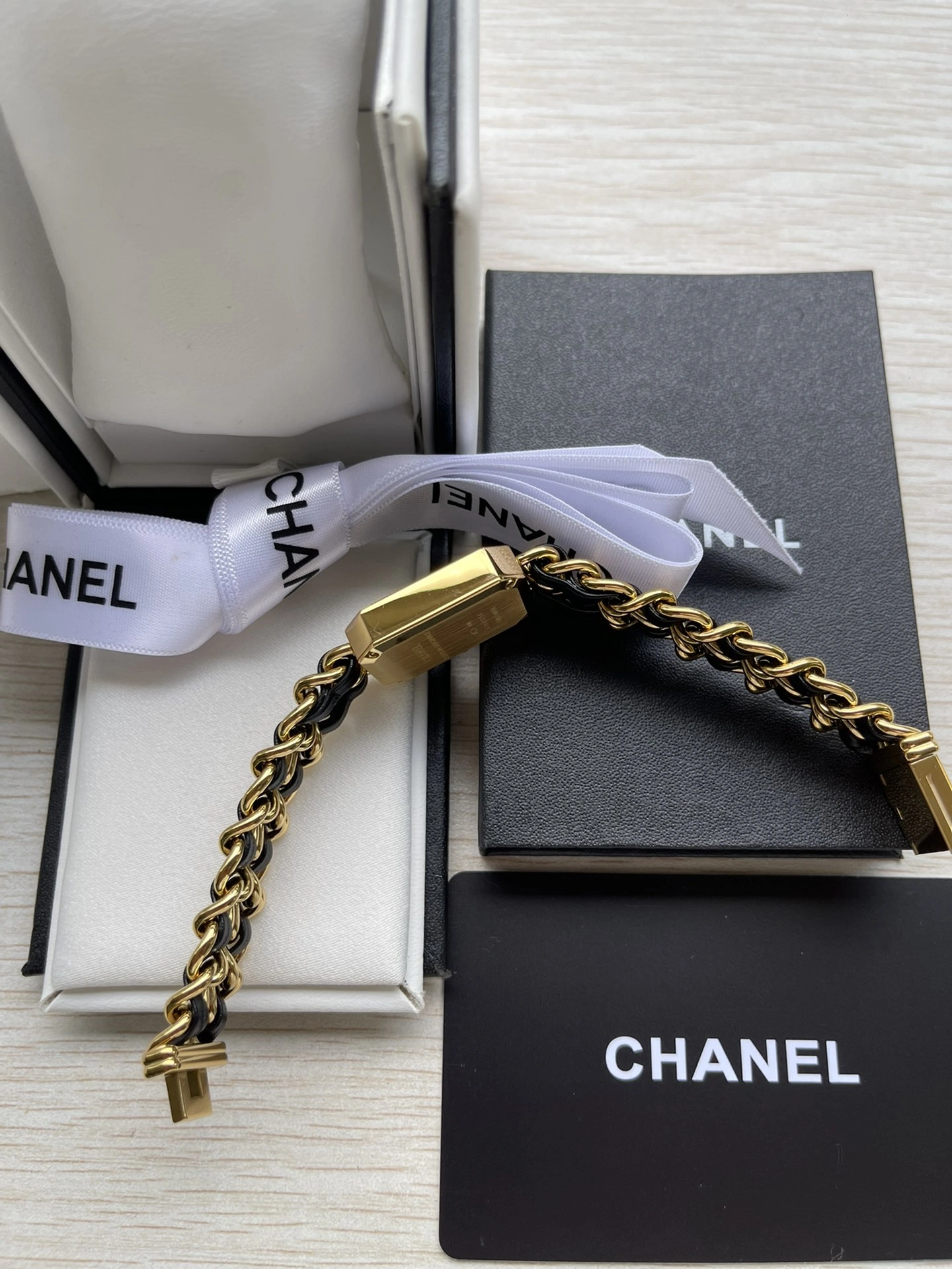 Official CHANEL Watches