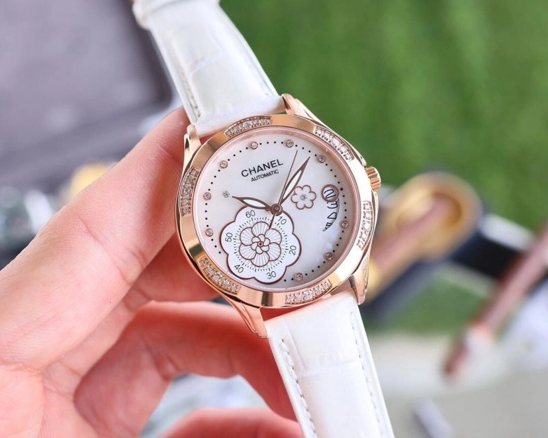 Accurate model CHANEL Watches
