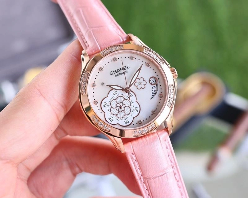 Accurate model CHANEL Watches