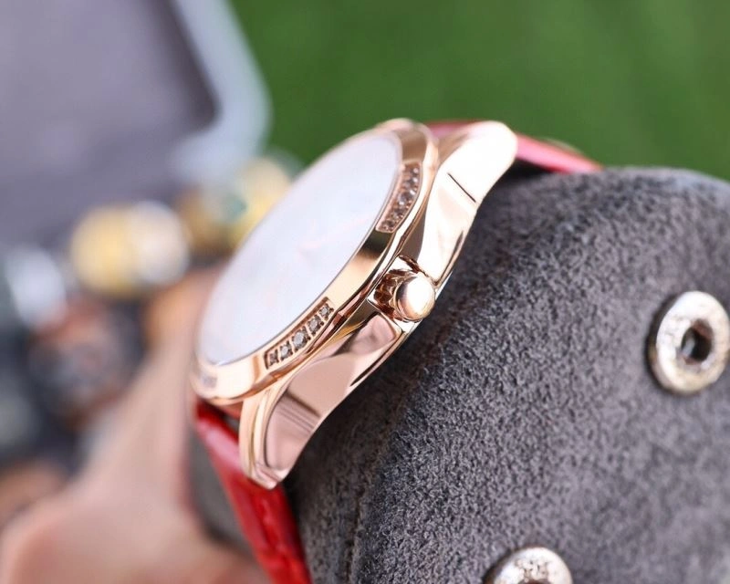 Accurate model CHANEL Watches