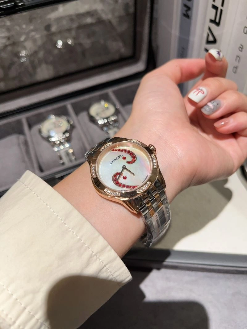 Top mirror CHANEL Watches
