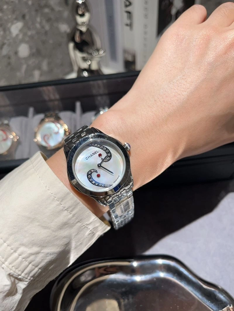 Top mirror CHANEL Watches
