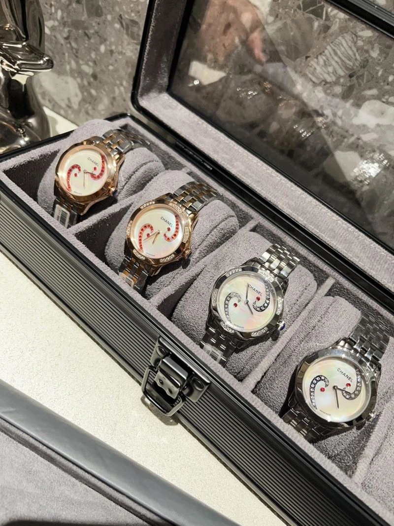 Top mirror CHANEL Watches