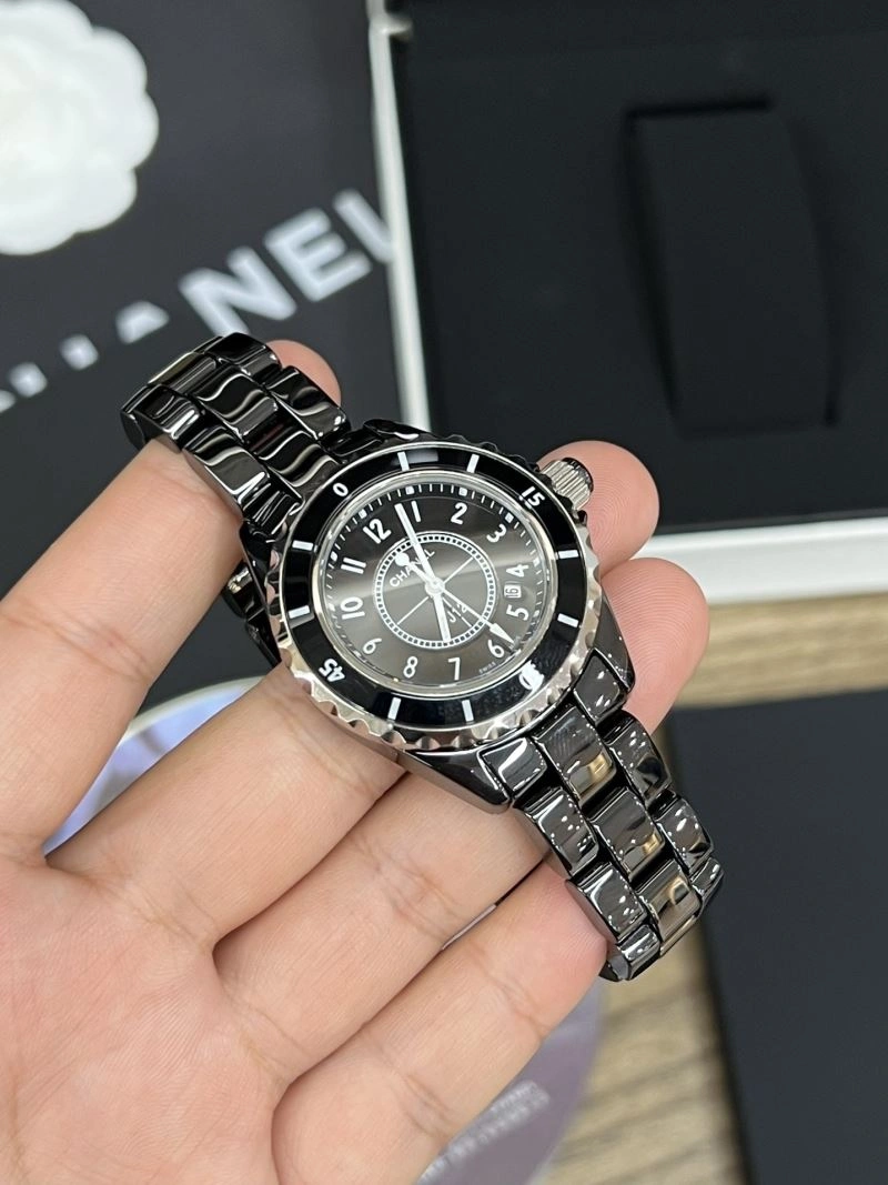 Accurate model CHANEL Watches