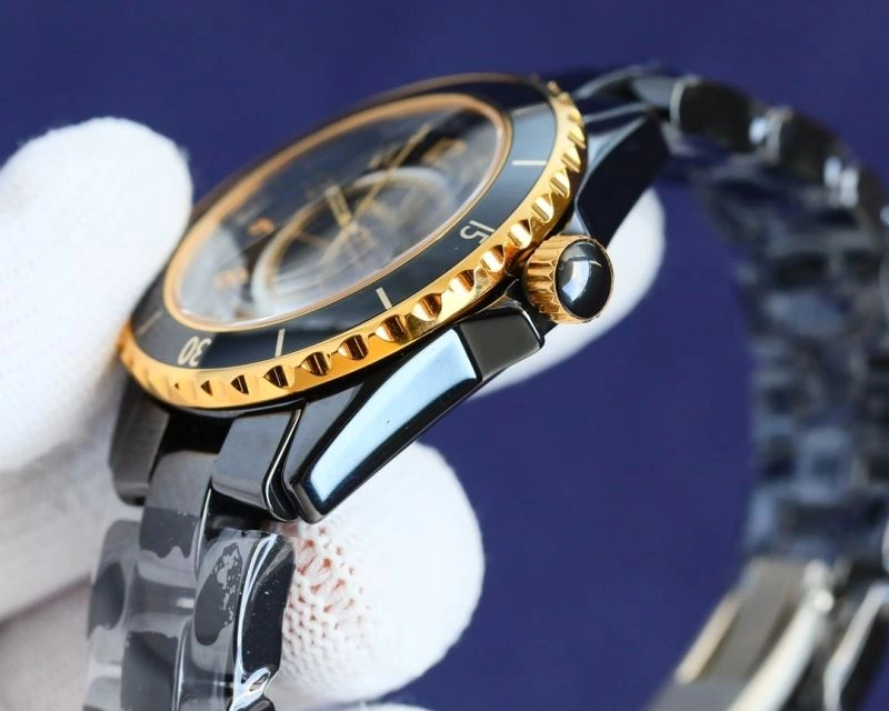 Accurate model CHANEL Watches