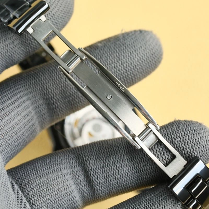 Accurate model CHANEL Watches