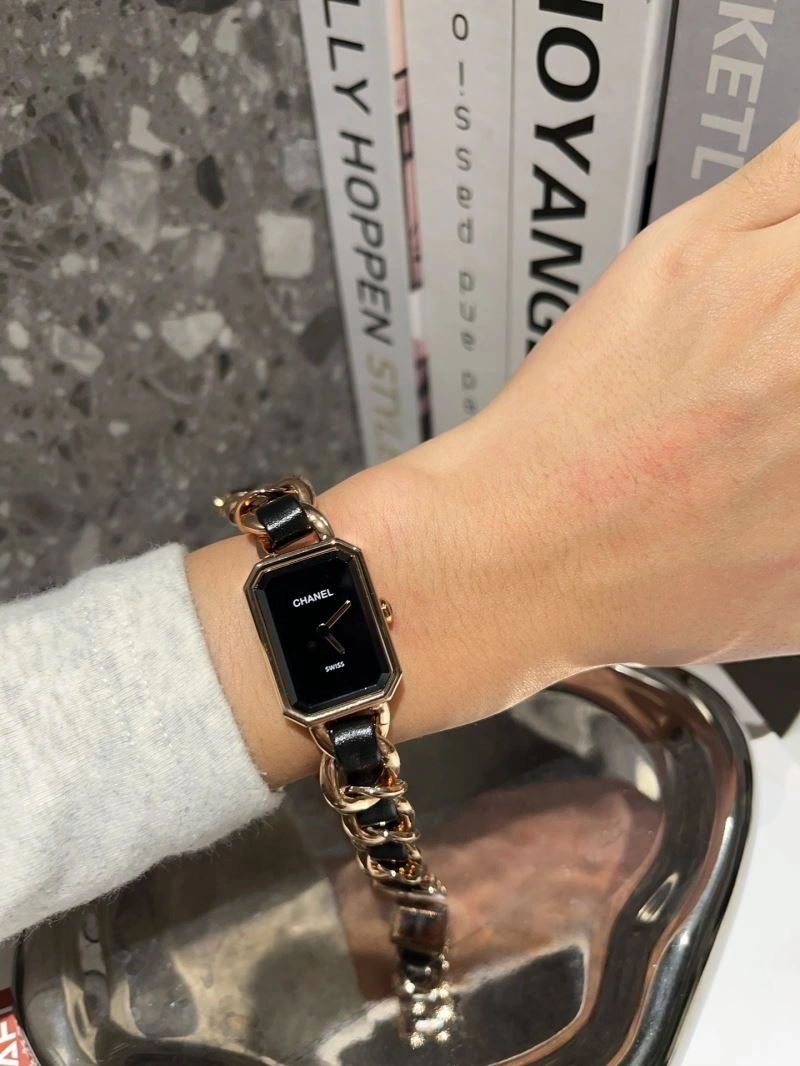 Top mirror CHANEL Watches