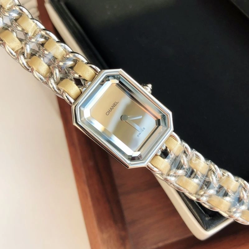 Bargain CHANEL Watches