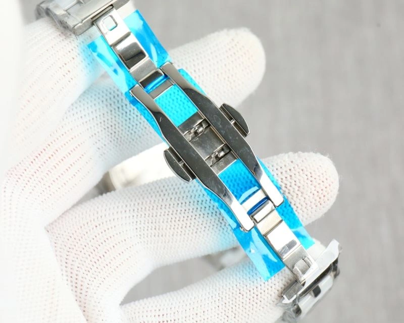 Accurate model CHANEL Watches