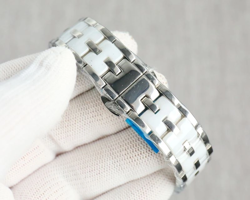 Accurate model CHANEL Watches
