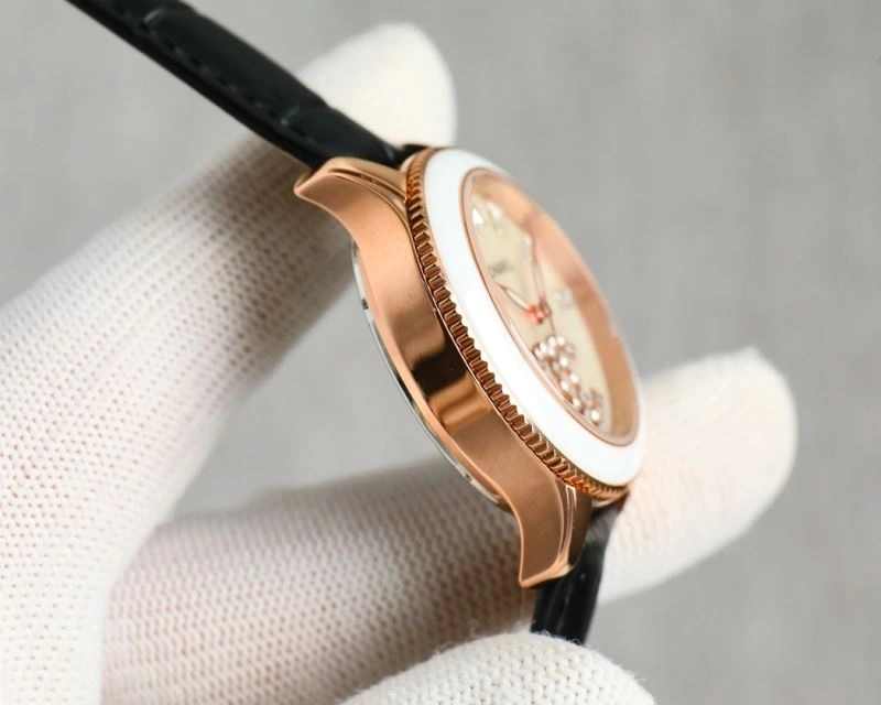 Accurate model CHANEL Watches