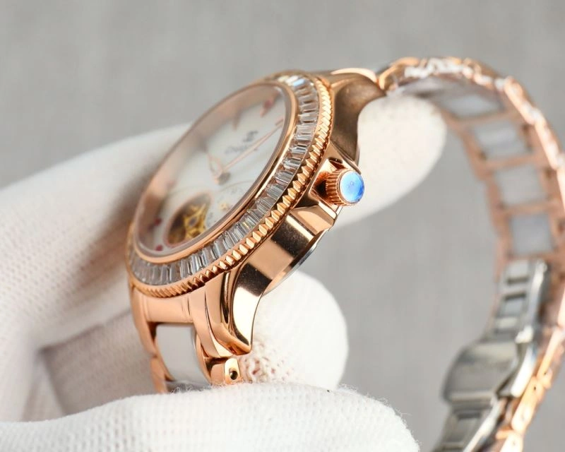 Accurate model CHANEL Watches