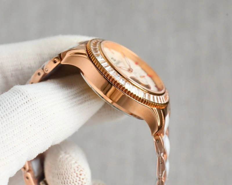 Accurate model CHANEL Watches