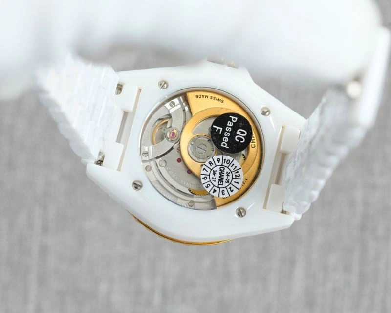 Top mirror CHANEL Watches