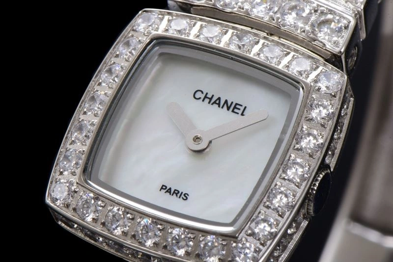 Official CHANEL Watches