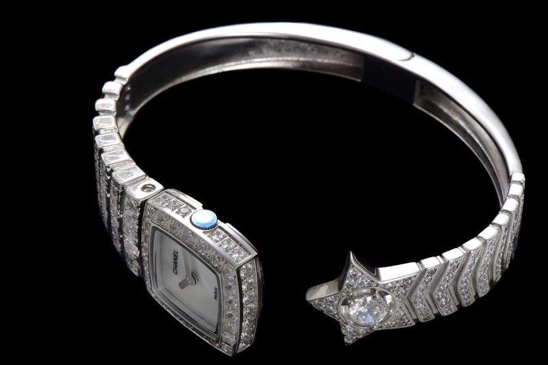 Official CHANEL Watches