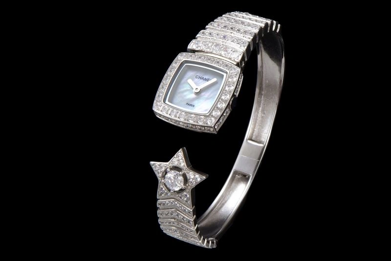 Official CHANEL Watches