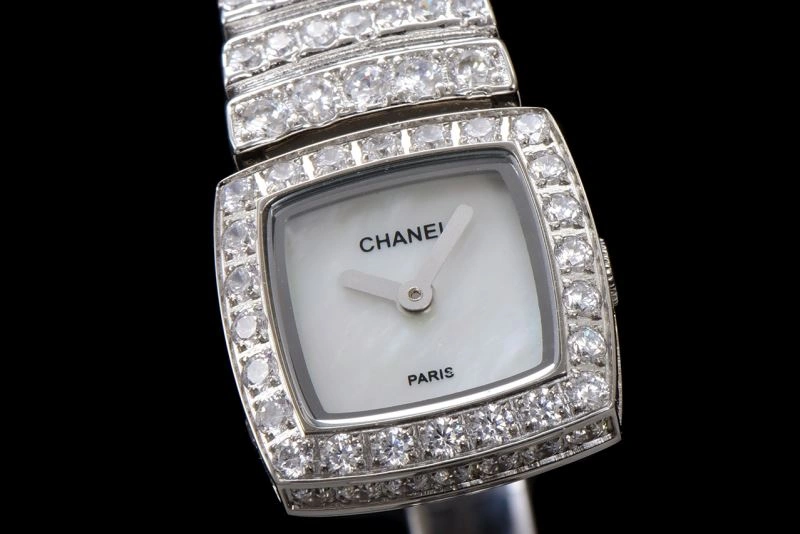 Official CHANEL Watches
