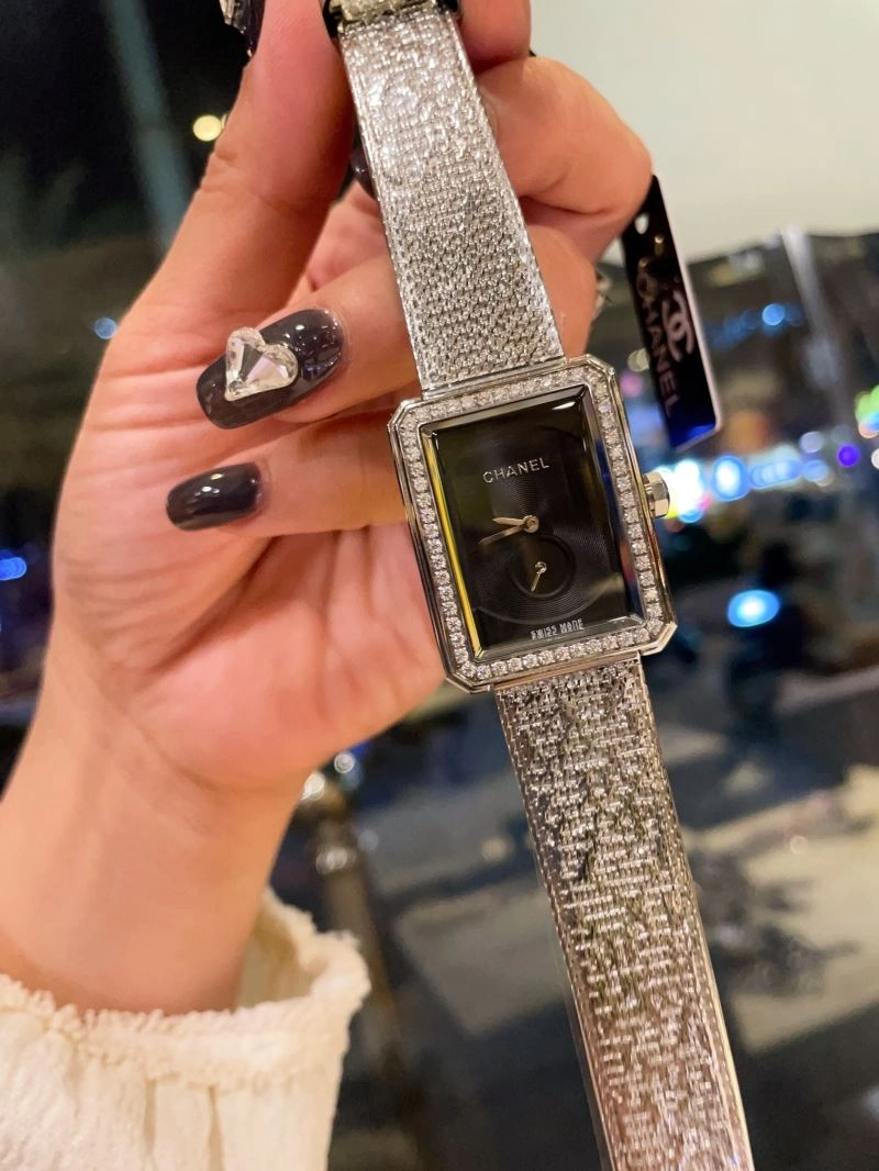 Official CHANEL Watches