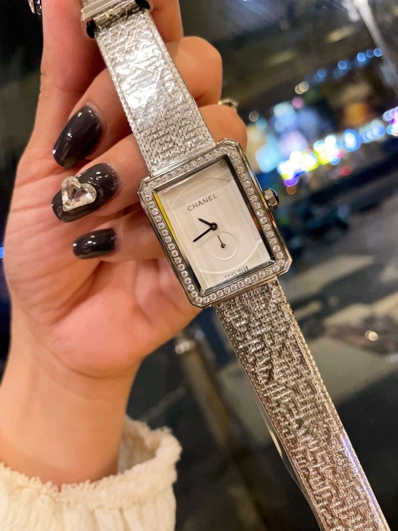 Official CHANEL Watches