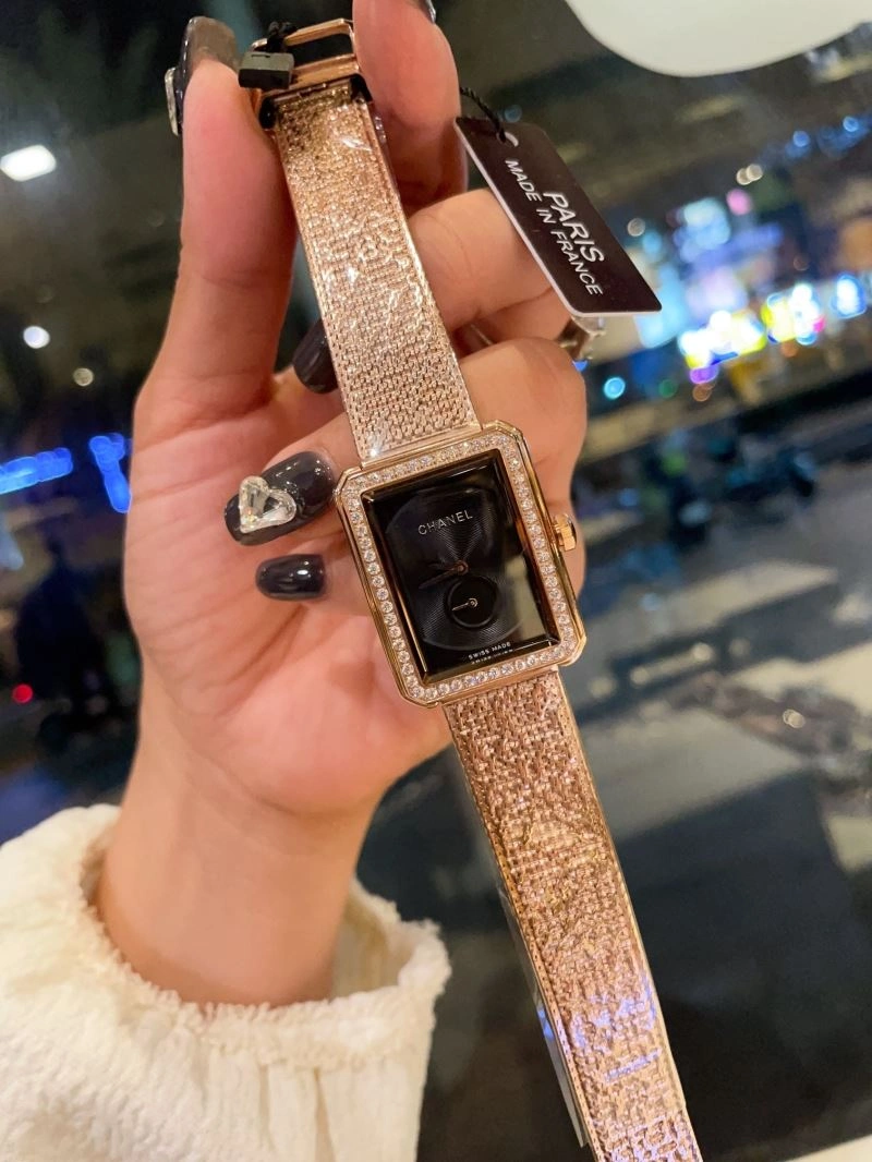 Official CHANEL Watches
