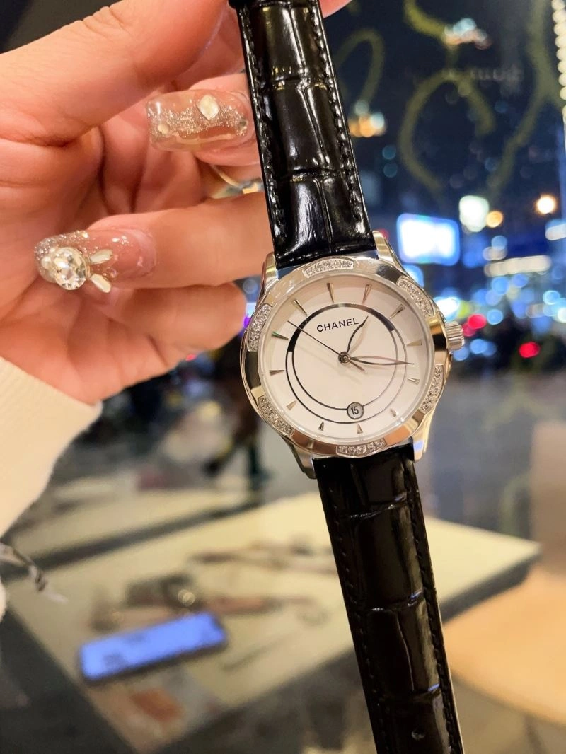 Bargain CHANEL Watches