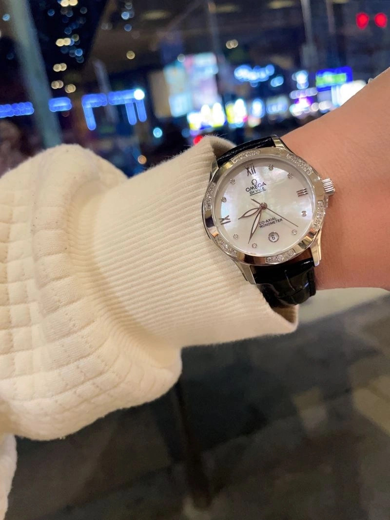 Top mirror CHANEL Watches