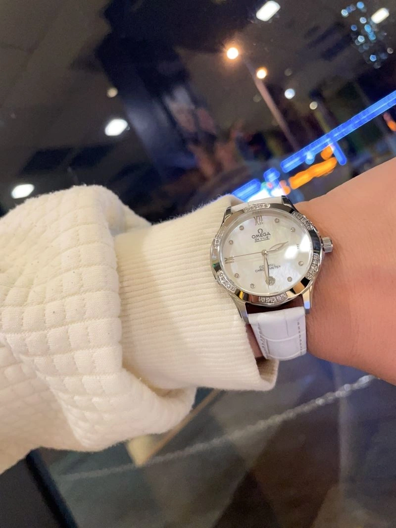 Top mirror CHANEL Watches