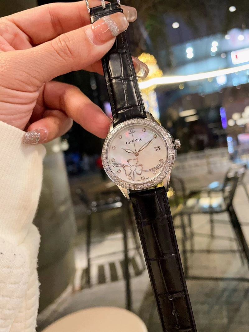 Official CHANEL Watches