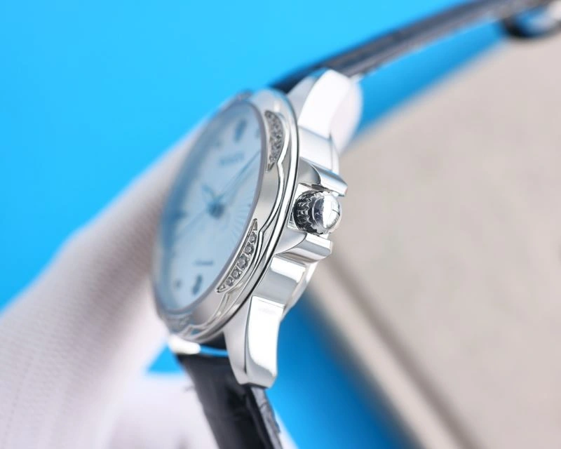 Accurate model CHANEL Watches