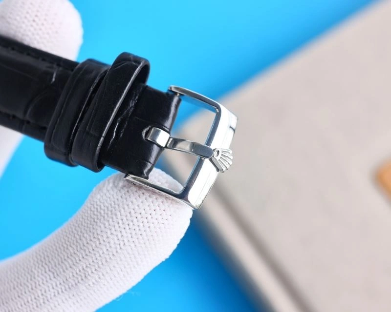 Accurate model CHANEL Watches