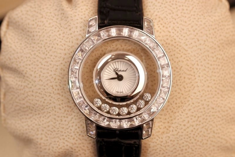 Brand-authenticated CHOPARD Watches