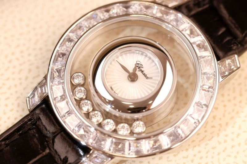 Brand-authenticated CHOPARD Watches