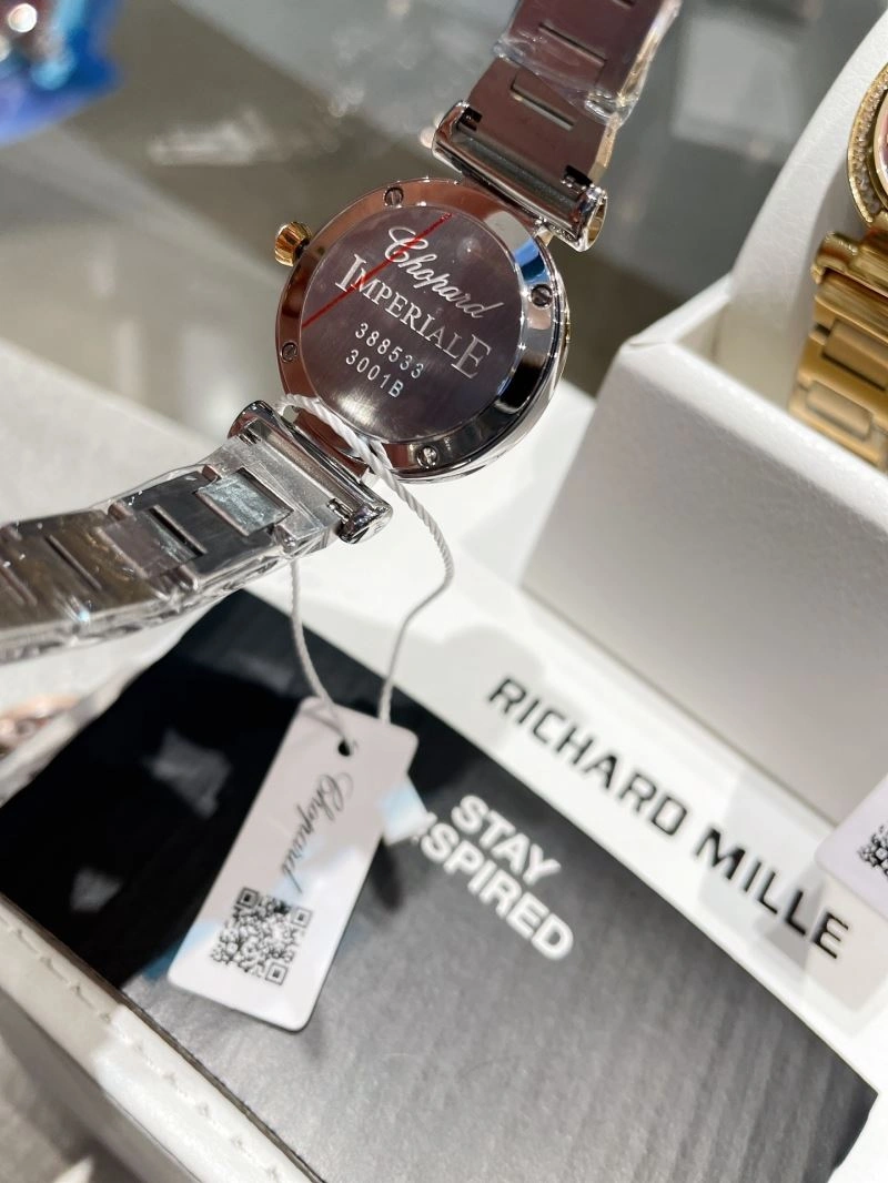Brand-authenticated CHOPARD Watches