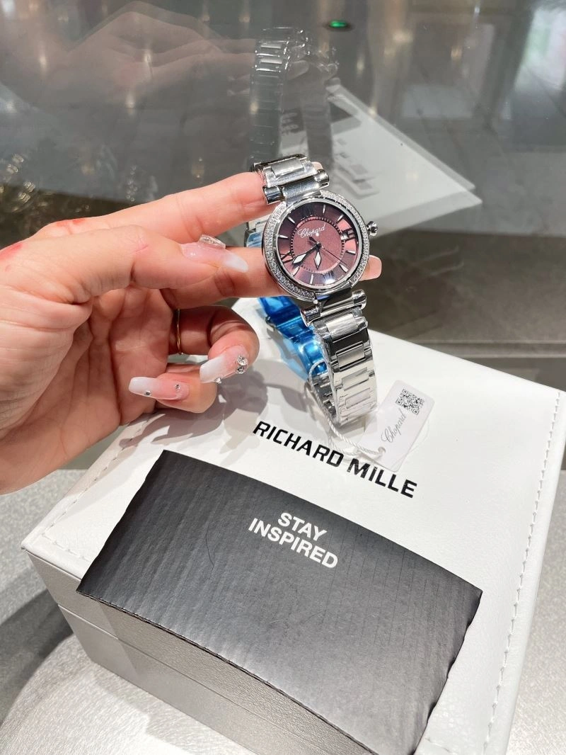 Brand-authenticated CHOPARD Watches