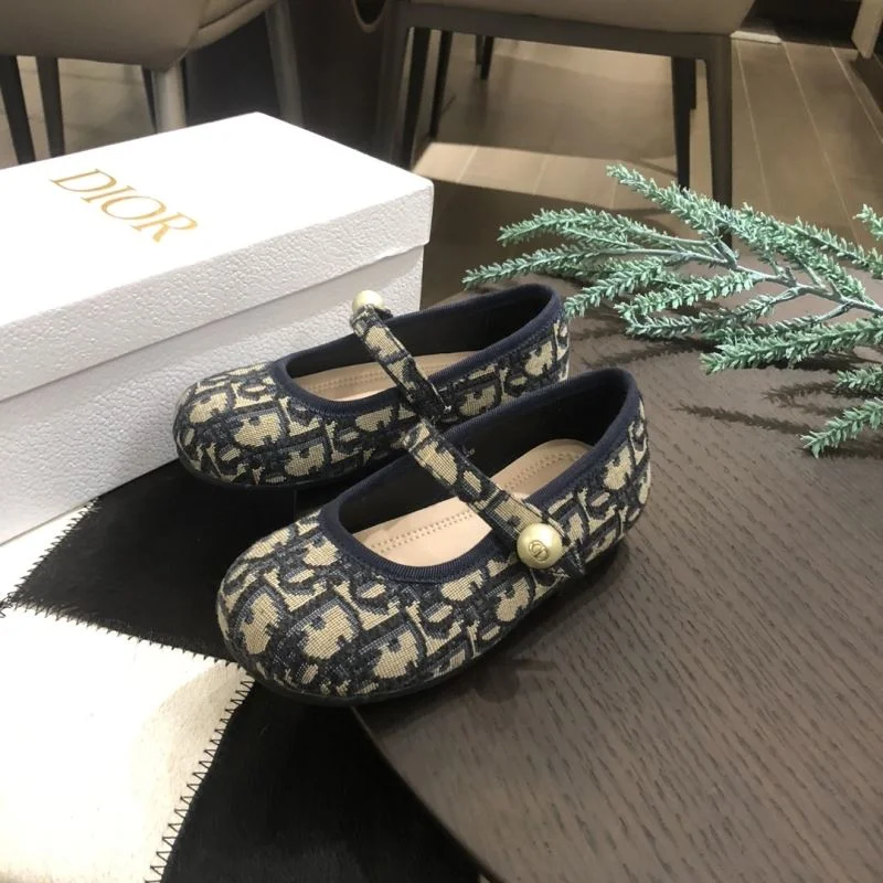 Indistinguishable CHRISTIAN DIOR SHOES