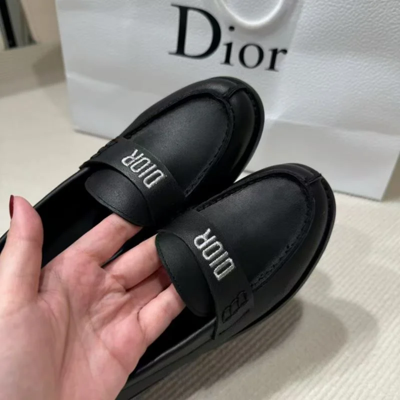 Accurate model CHRISTIAN DIOR SHOES