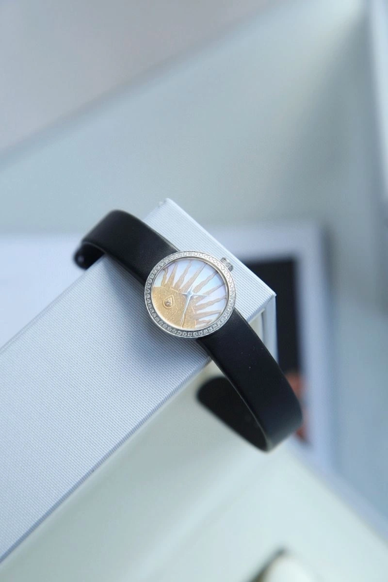 Accurate model CHRISTIAN DIOR Watches
