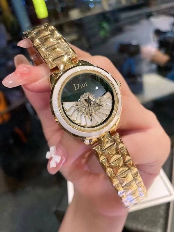 CHRISTIAN DIOR Watches