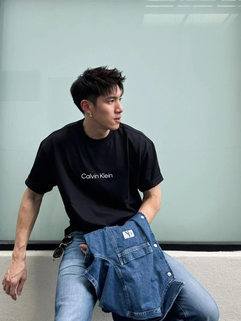 Top match Calvin Klein T-Shirts