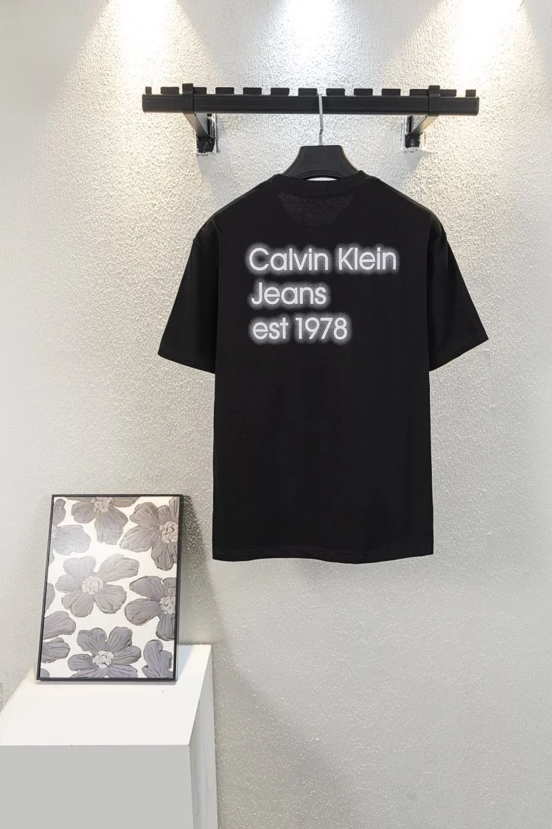 Inexpensive Calvin Klein T-Shirts