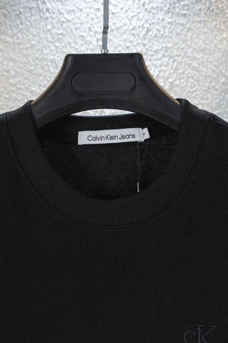 Inexpensive Calvin Klein T-Shirts