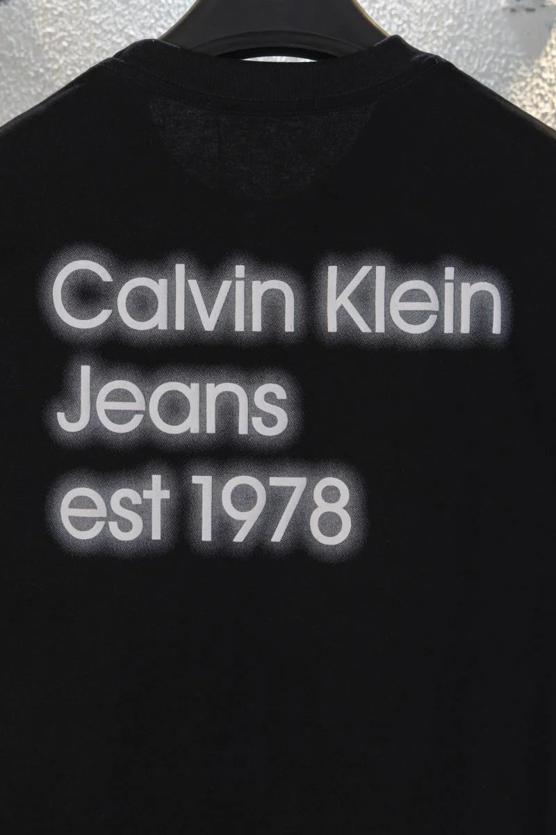 Inexpensive Calvin Klein T-Shirts