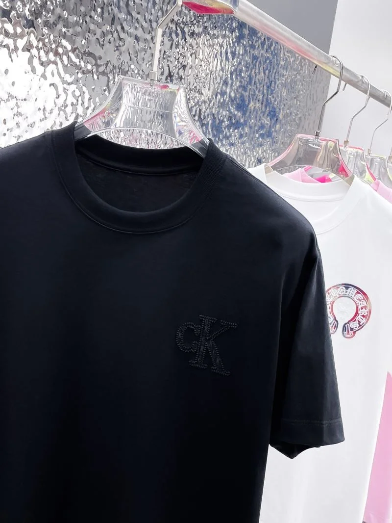 Bargain Calvin Klein T-Shirts