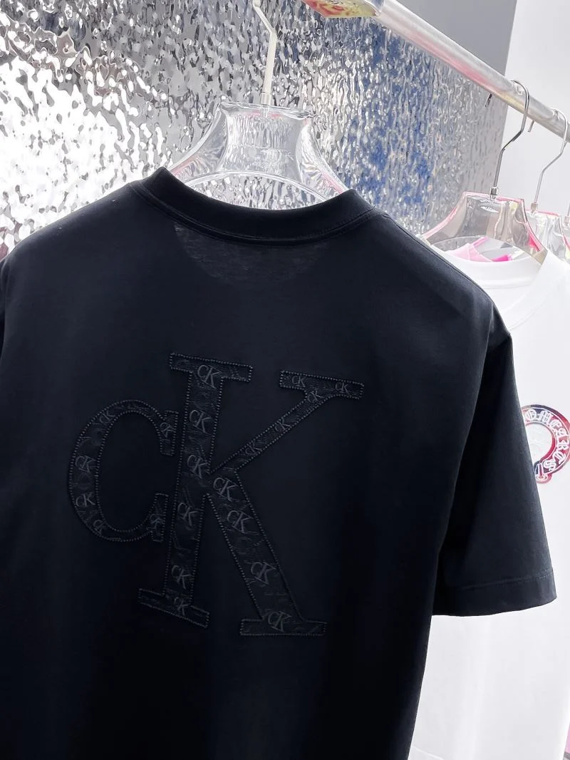 Bargain Calvin Klein T-Shirts