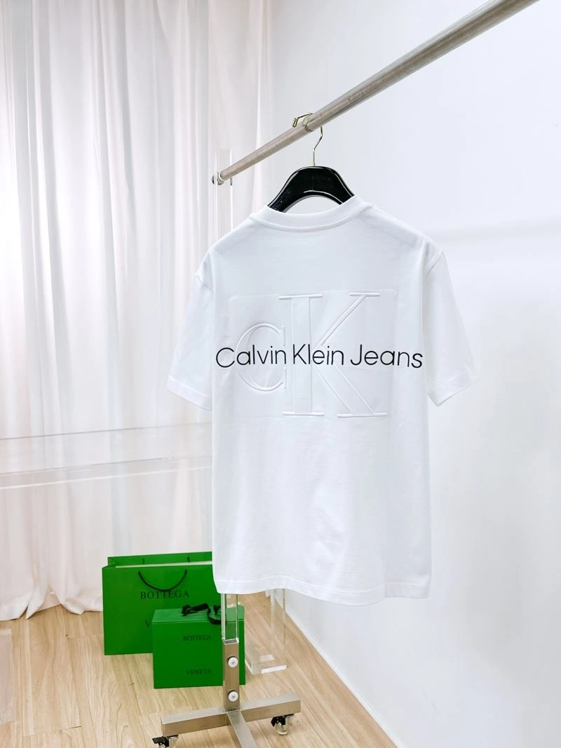 Affordable Calvin Klein T-Shirts