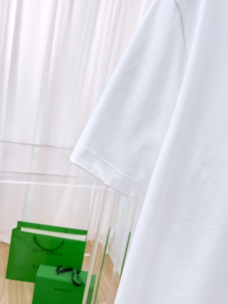 Affordable Calvin Klein T-Shirts